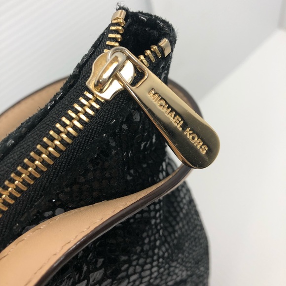 MICHAEL Michael Kors | Bags | Michael Kors Black Snake Skin Pattern ...